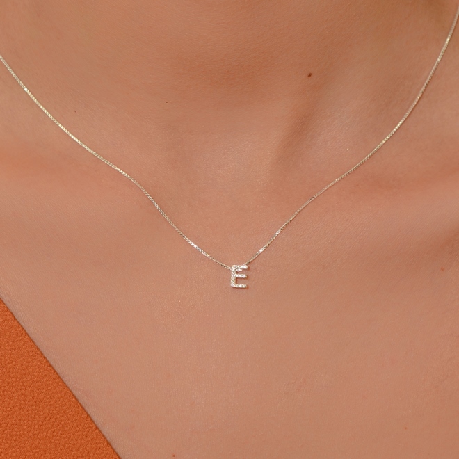 Colar Letra Cravejada Prata - Colar Pingente de Letra Cravejada com ...